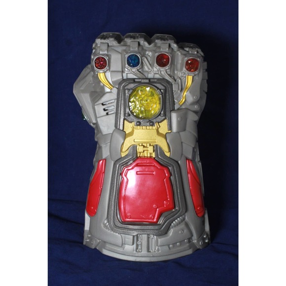 Marvel | Toys | Marvel Legends Thanos Infinity Gauntlet Endgame Lights ...